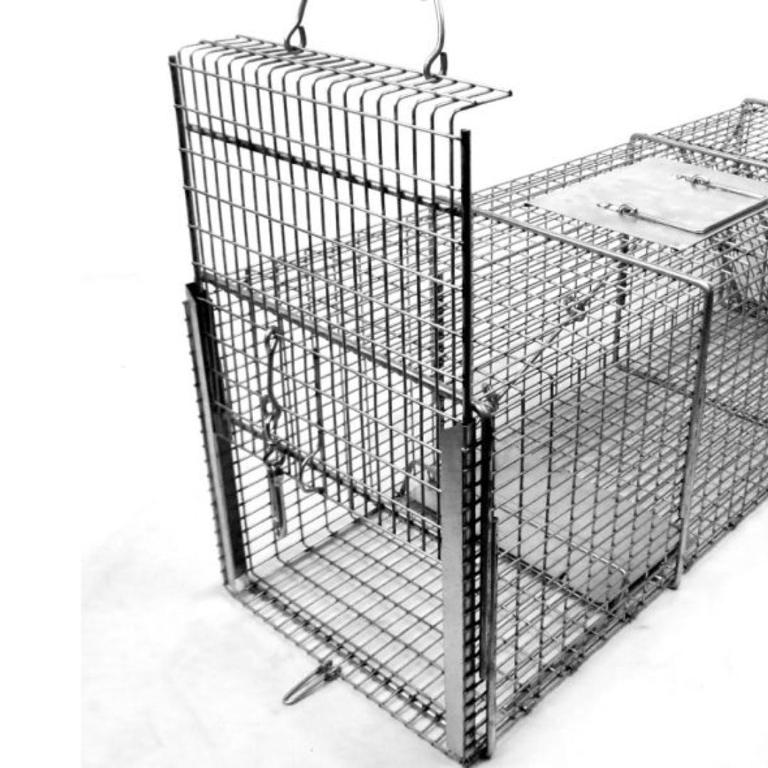Tomahawk Long Flush Mount Pro-Series Traps with Rear Access Door ²⁶ ...